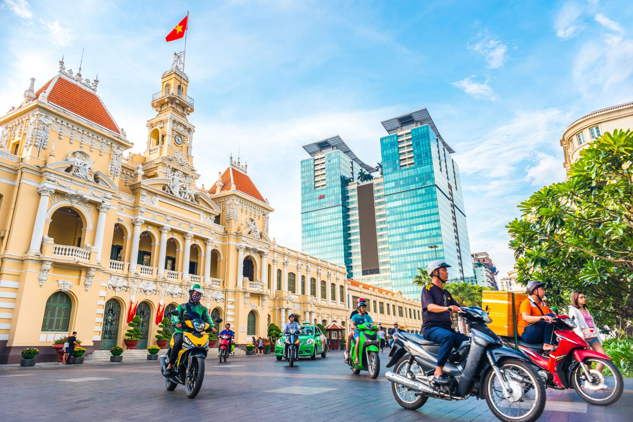 Vietnamese Dong Guide: How to Use and Exchange VND - Sun Getaways