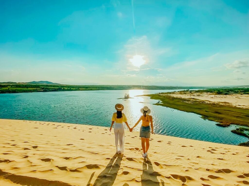 Vietnam QR Code Payment: A Quick & Easy Guide - Sun Getaways