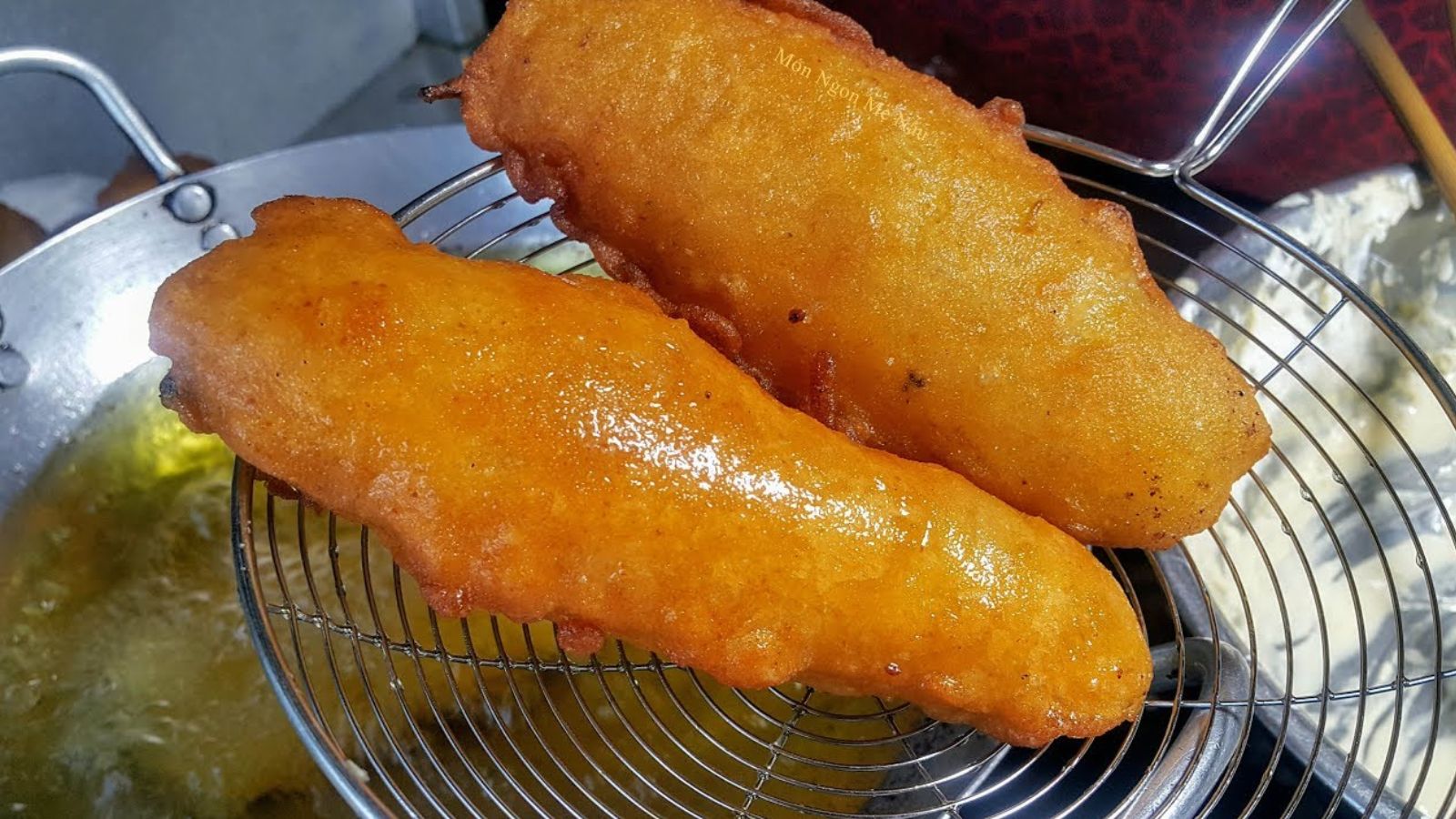 Vietnam Banana Cake: Best Types, Prices, and Places to Eat - Sun Getaways